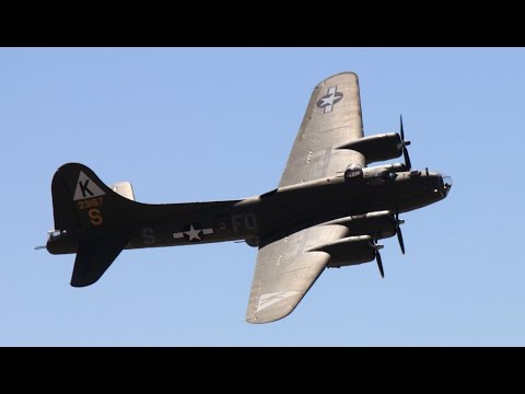 B-17 Bomber Flight Demo Central Coast Airfest Santa Maria CA Sep-22 ...