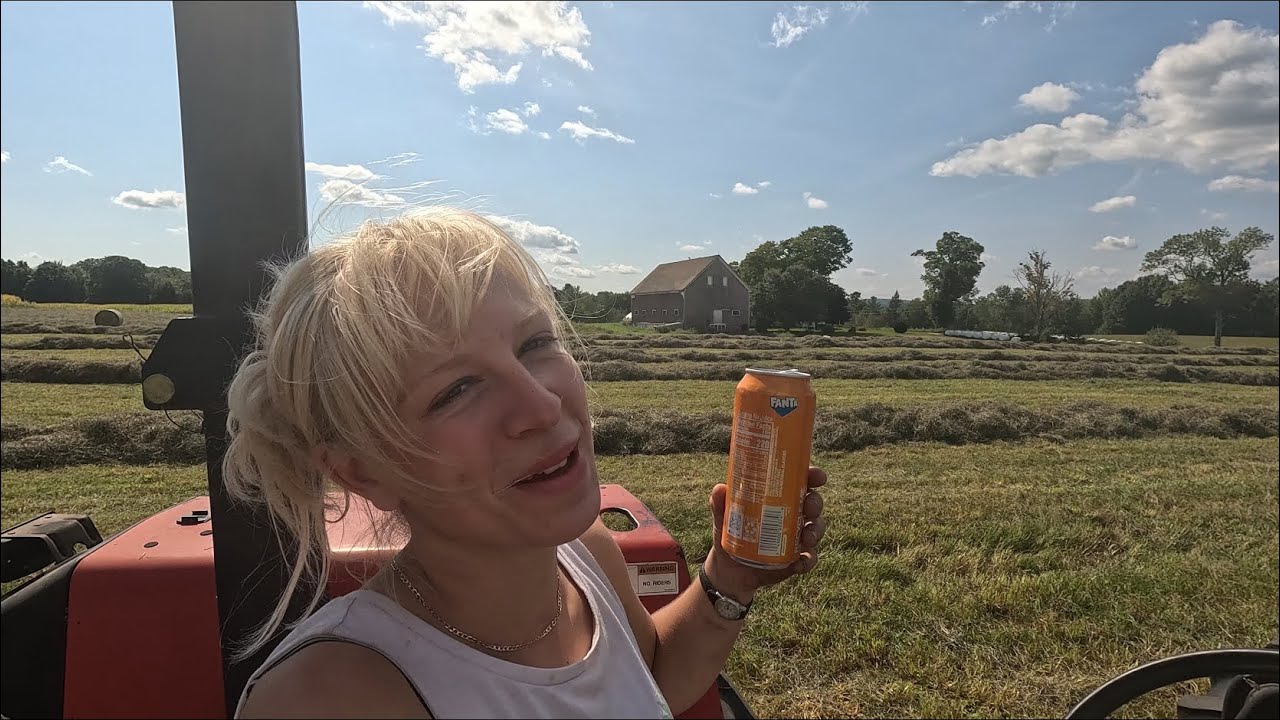 Confusing weather and an update on corn…🚜🌽 - YouTube