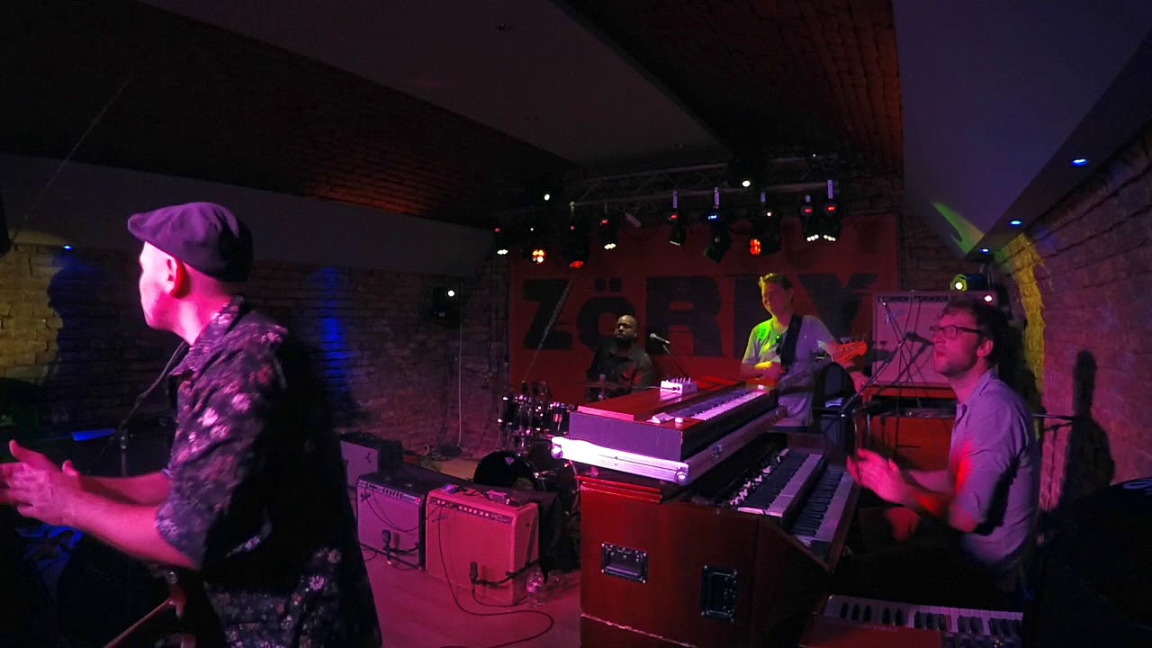 Little G Weevil-Give me my blues - YouTube