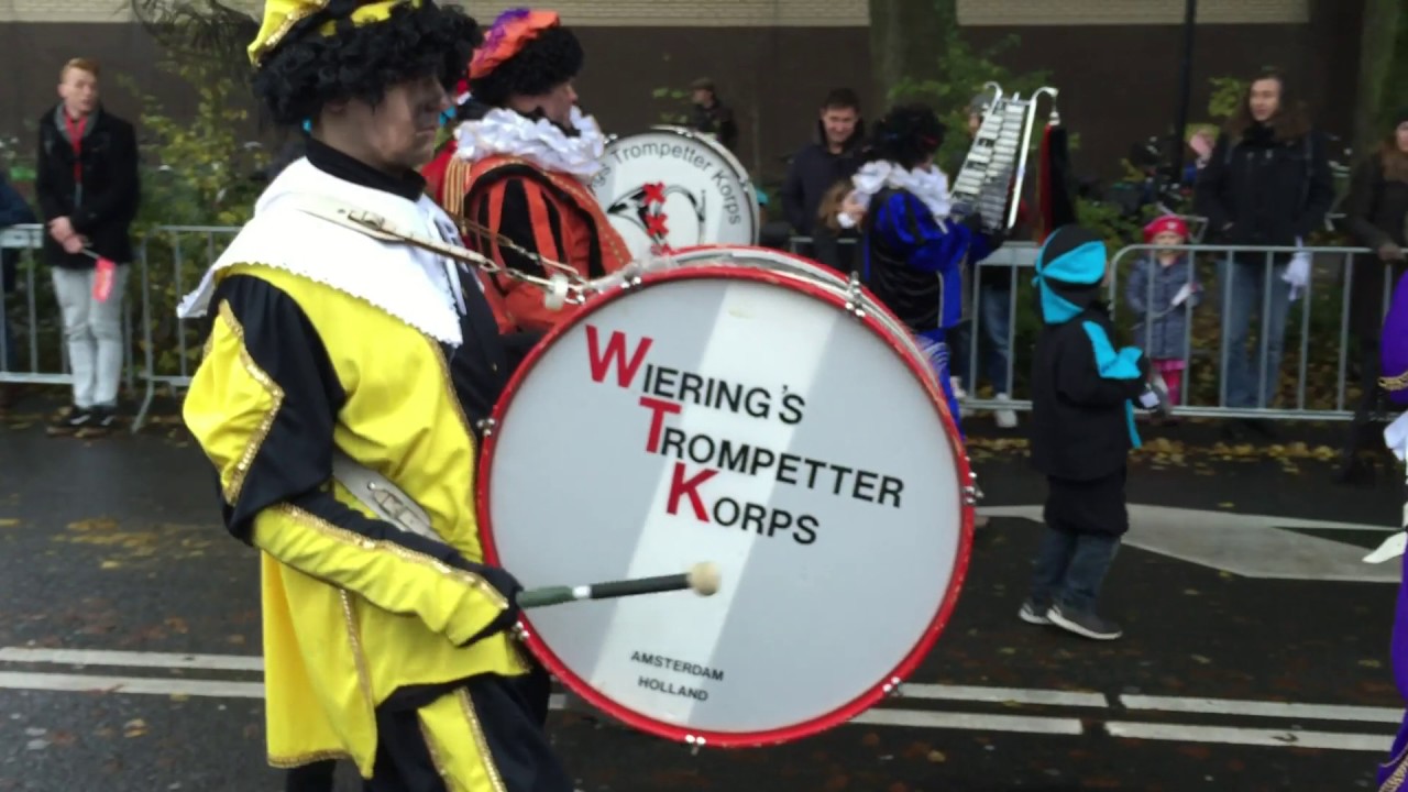 Sint in Amsterdam - Sinterklaas Arrival Parade 2016 - YouTube