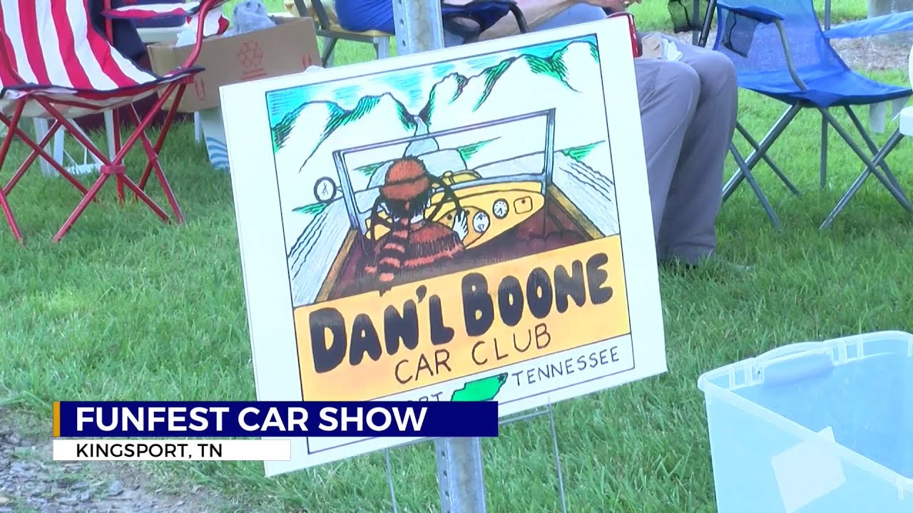 PHOTOS: Hundreds turn out for Fun Fest car show - YouTube