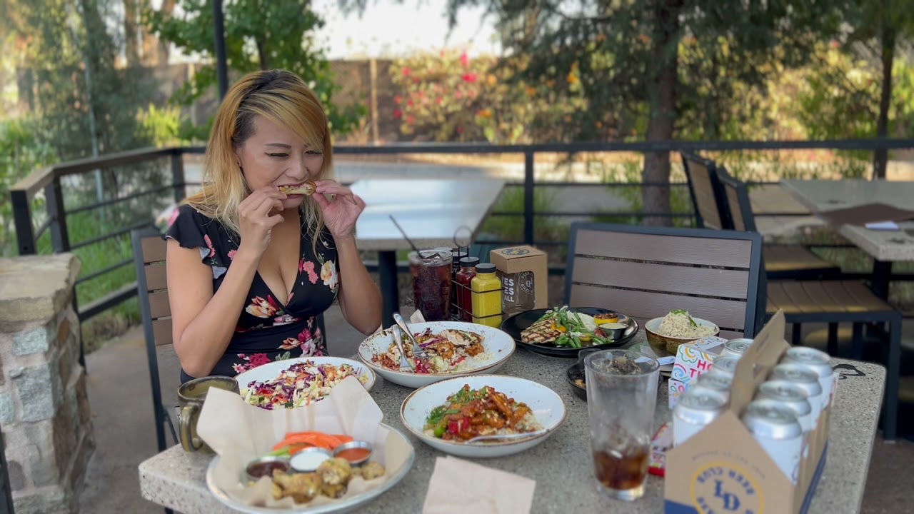 Eating Lunch at Lazy Dog in Brea, CA!! #RainaisCrazy - YouTube