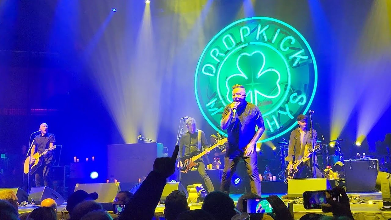 Dropkick Murphys live - Intro + Worker's Song + Prisoner's Song ...