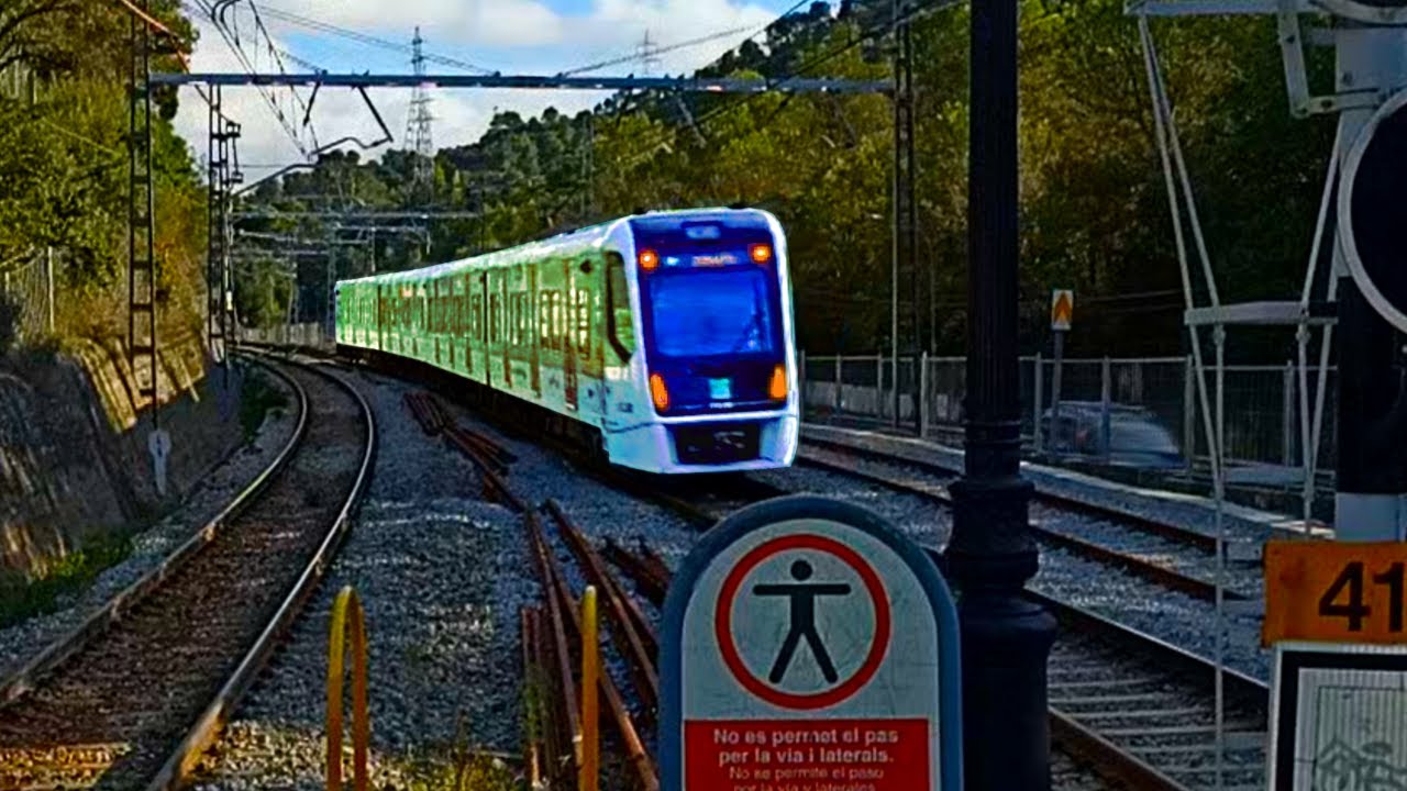 🚊 FGC 115 saliendo de Les PLANES (Barcelona) - YouTube