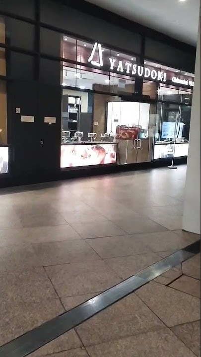 NEW YATSUDOKI CHATERAISE PREMIUM CAKE AND ICE CREAM OUTLET AT MILLENNIA WALK - YouTube