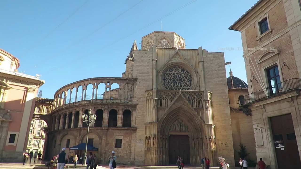 València's Placa de la Verge in Spain - YouTube