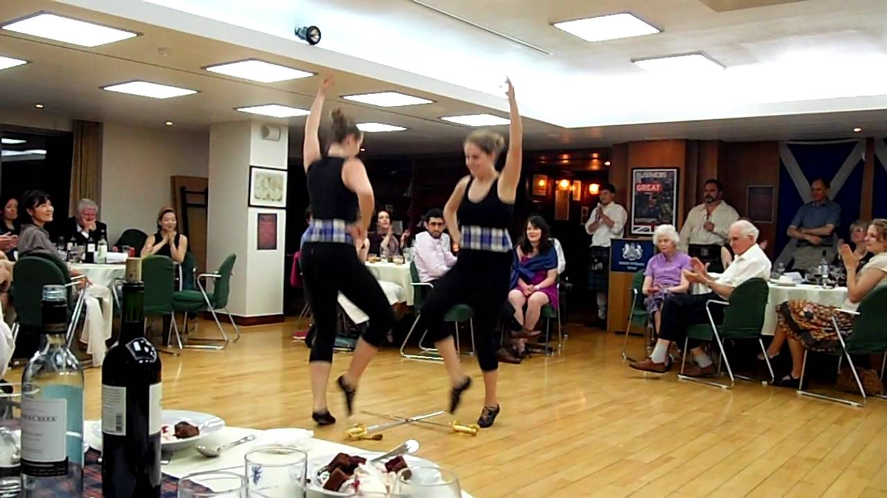 Highland Sword Dance at the British Embassy in Seoul - YouTube