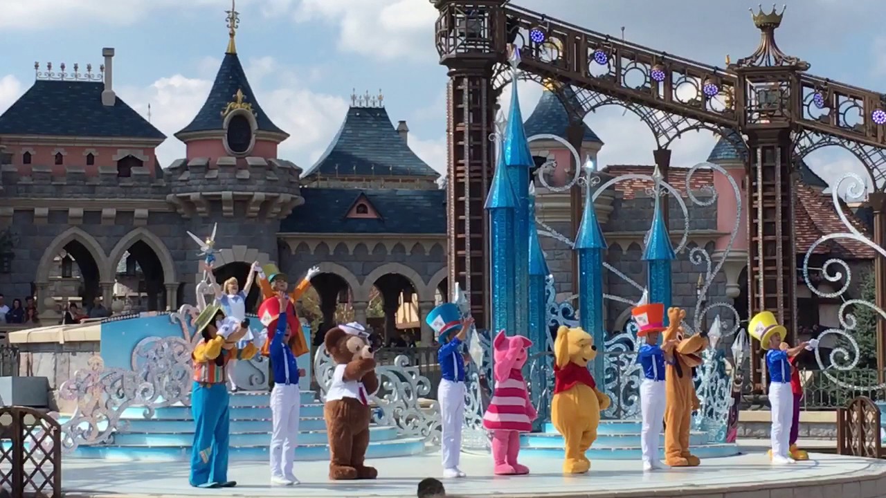 Paris Disneyland Performance I - YouTube