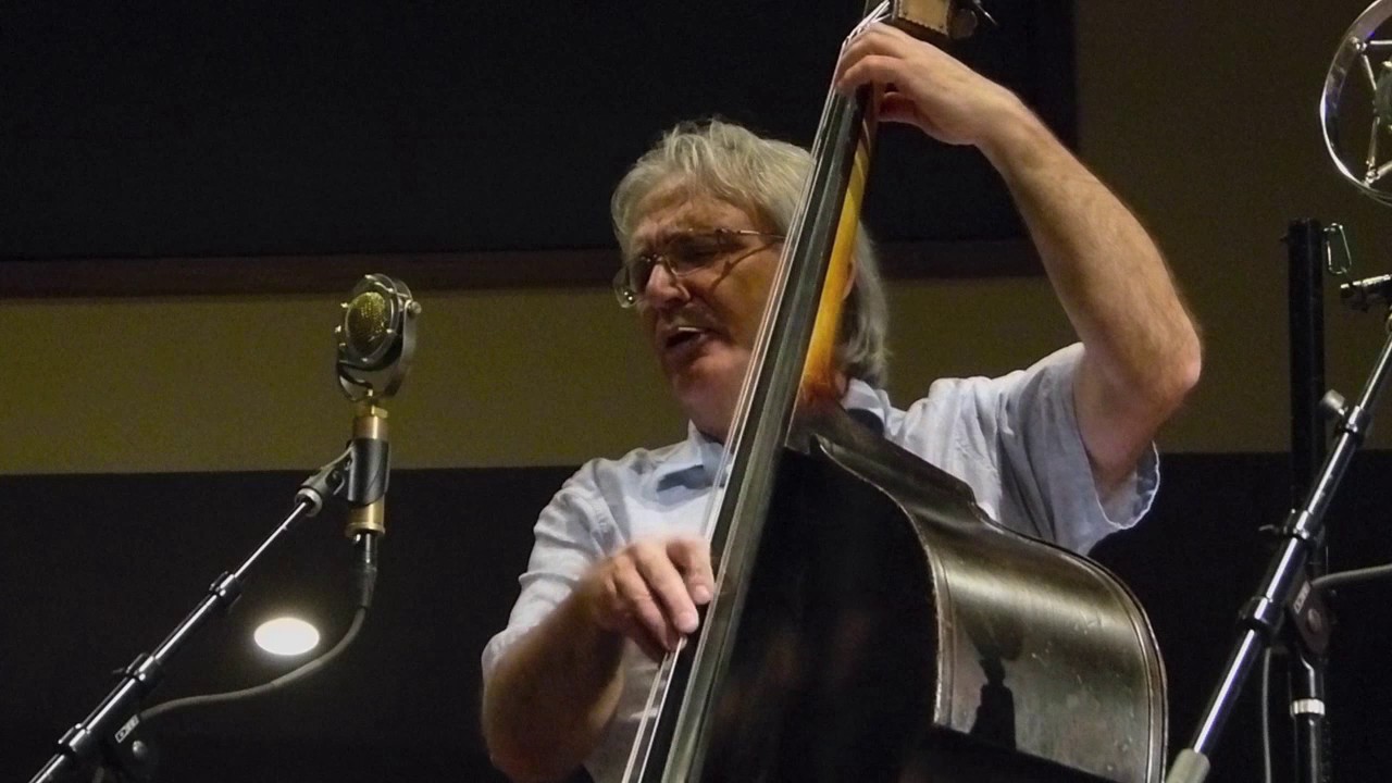 Magic Hour - Irl Hees - Acoustic Music Camp - YouTube