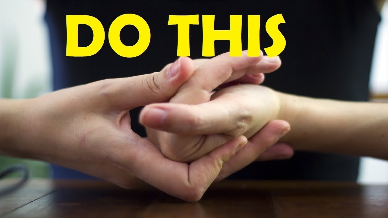 easy way to crack your knuckles very loud - YouTube