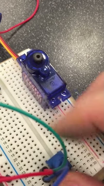 Servo motor controlled by potentiometer with Arduino - YouTube