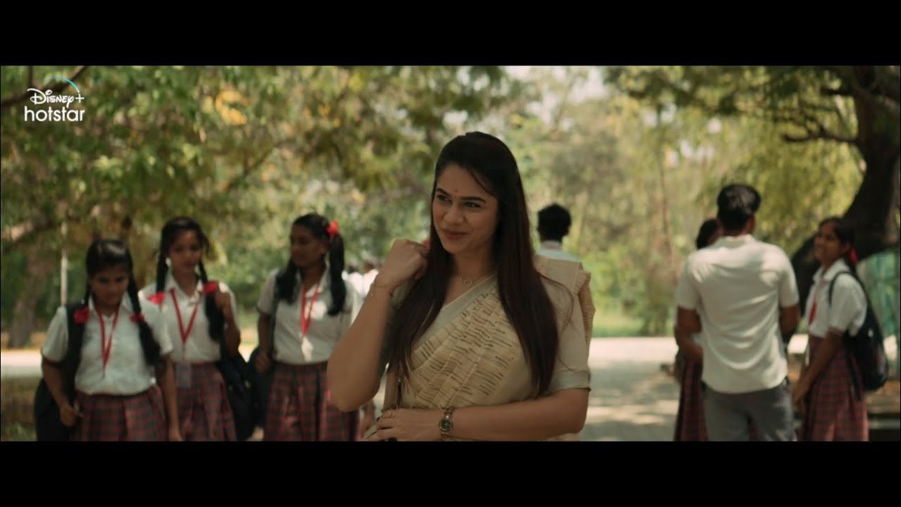 Malar Maam ️ | Kana Kaanum Kaalangal | Disney Plus Hotstar - YouTube