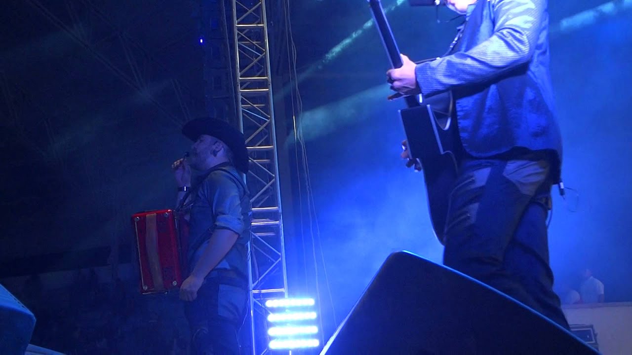 Calibre 50 - Ya Cállate Por Dios (Feria Apaseo El Grande Gto) - YouTube