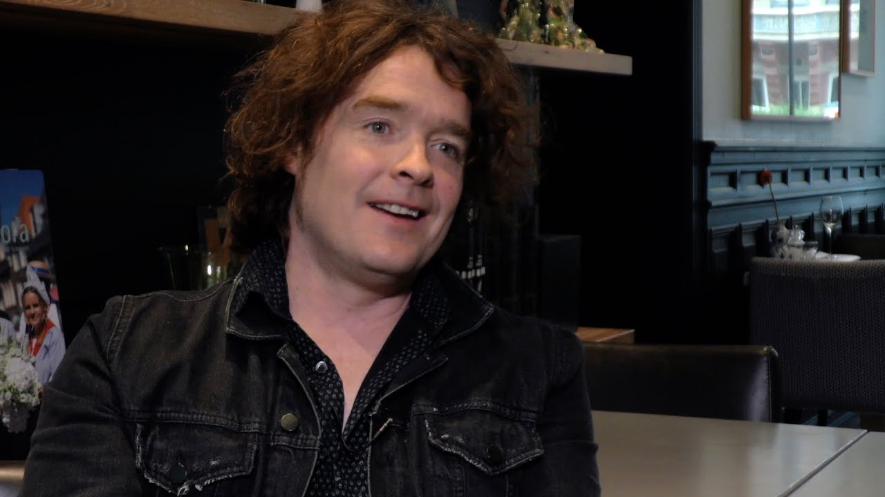 Anathema interview - Vincent Cavanagh (part 1) - YouTube