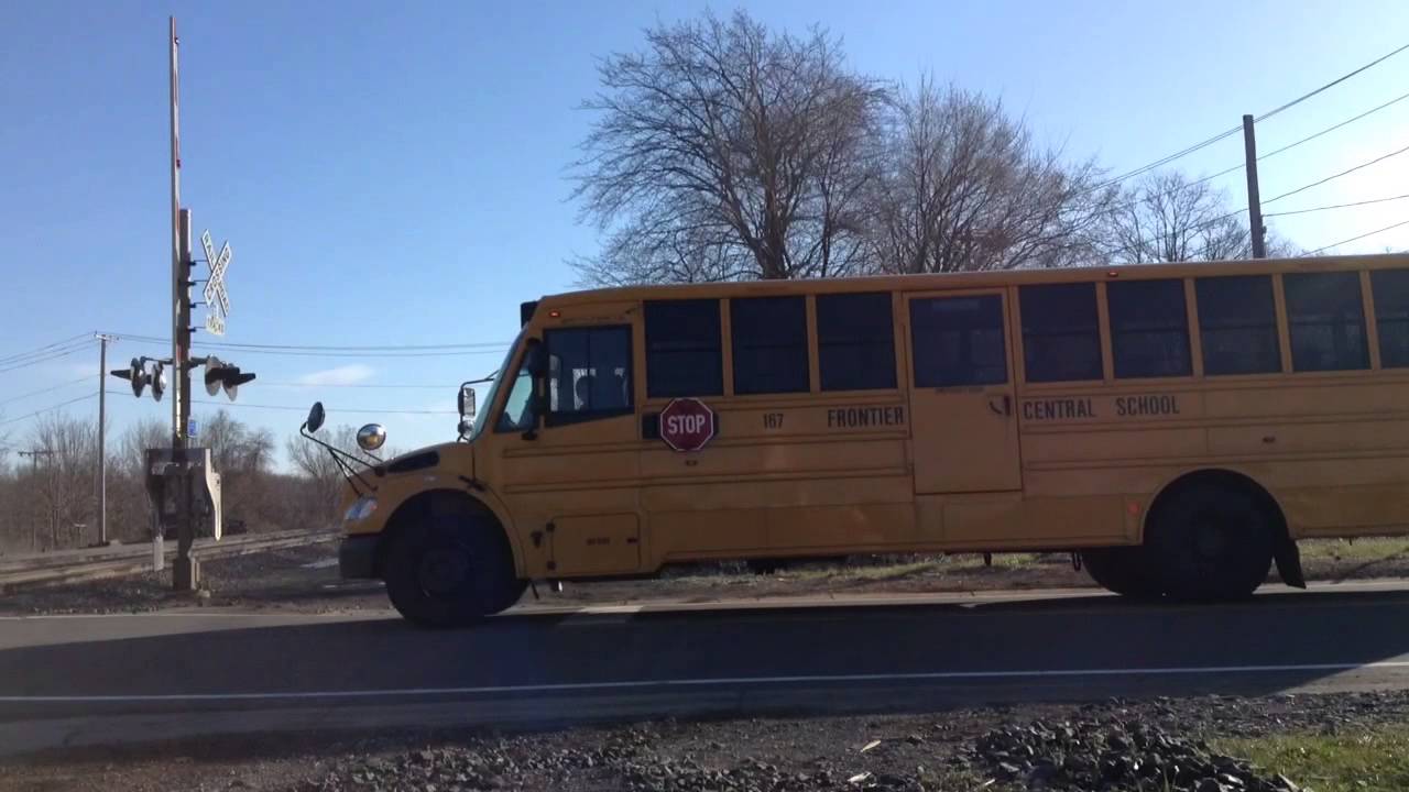 Bus 167 stops for the rr traxs - YouTube