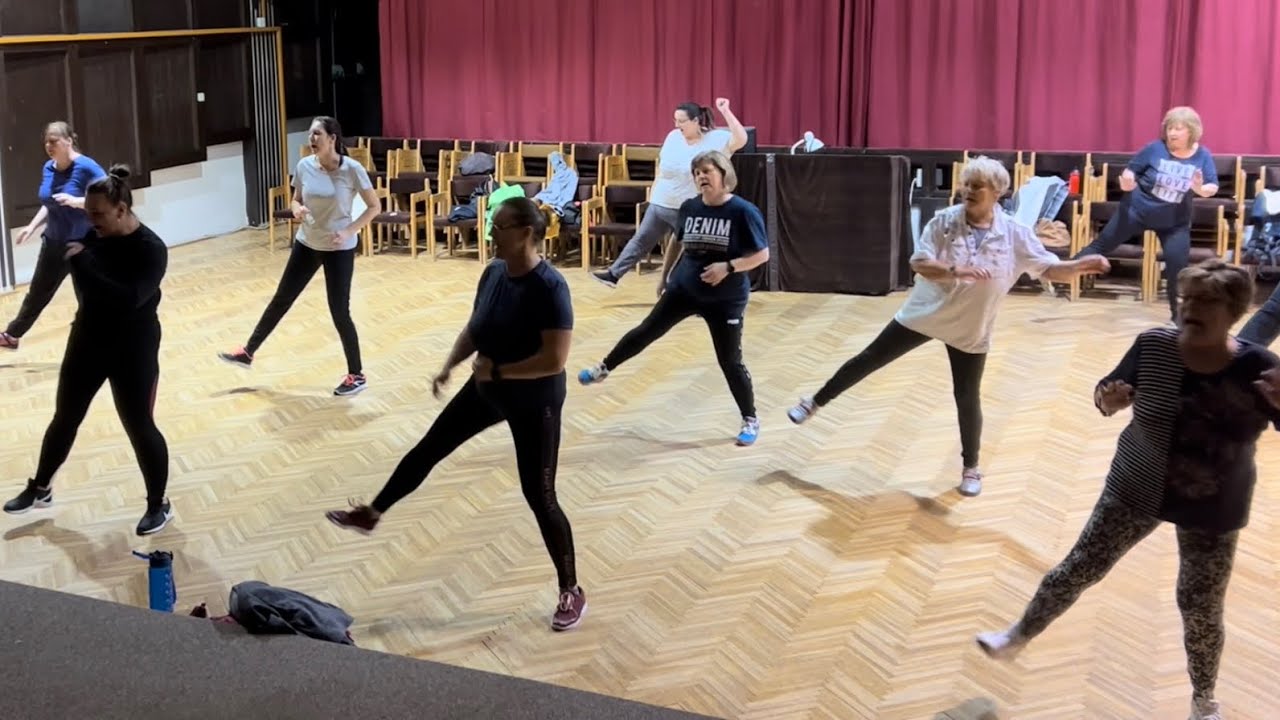 Daddy Yankee - ZUMBA warm up remix (Dj Alan Baddmixx Boyd) - YouTube