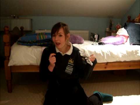 Advert: Ellie handy hand - YouTube