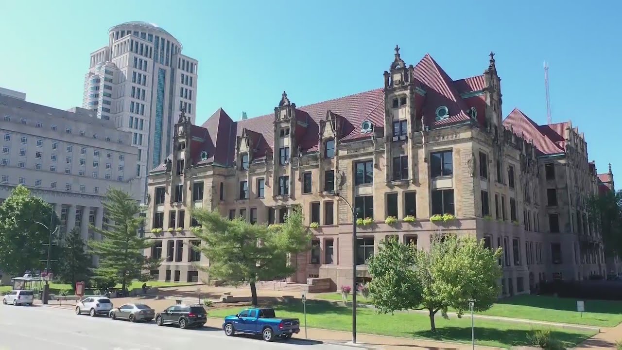 The history of St. Louis City Hall - YouTube