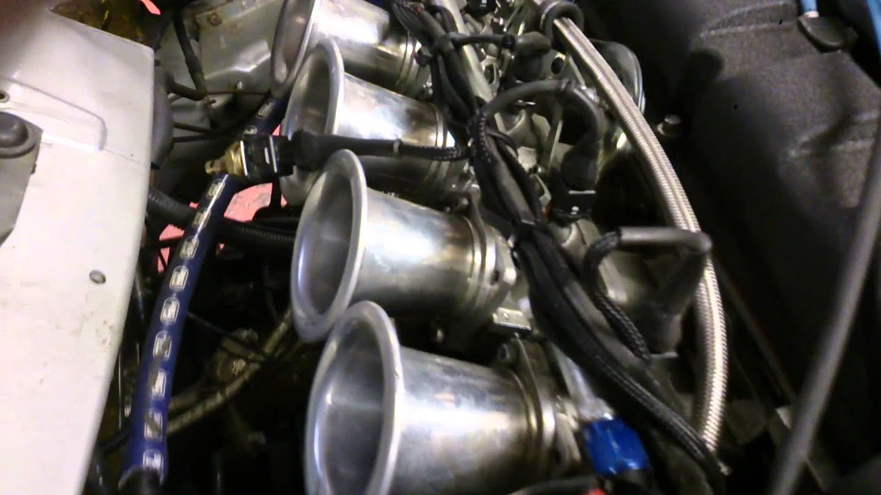 260+bhp 2L Focus Time Attack car on ITBs - YouTube