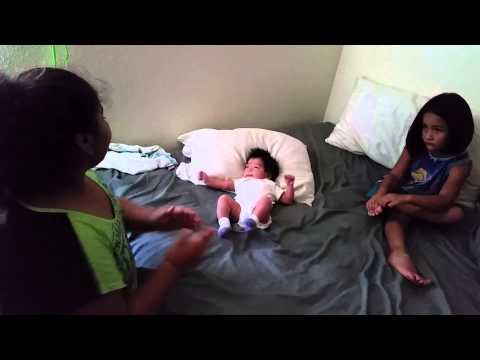 Mis 3 nenas bailando 1/2