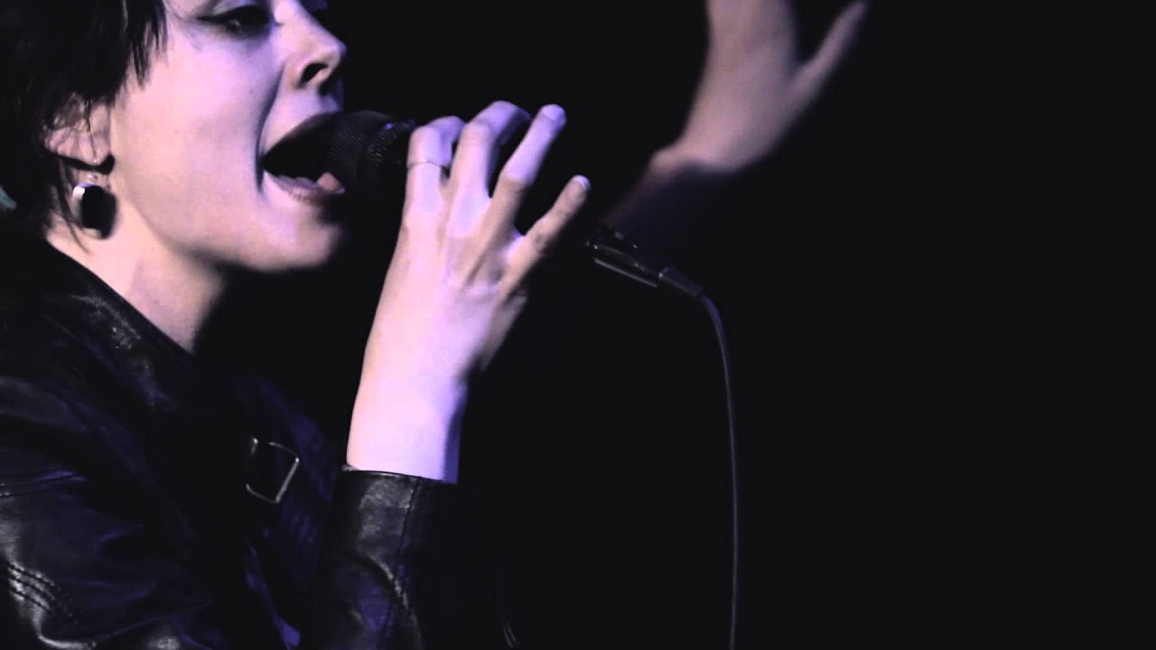 Aby Wolf - live in Brno - YouTube