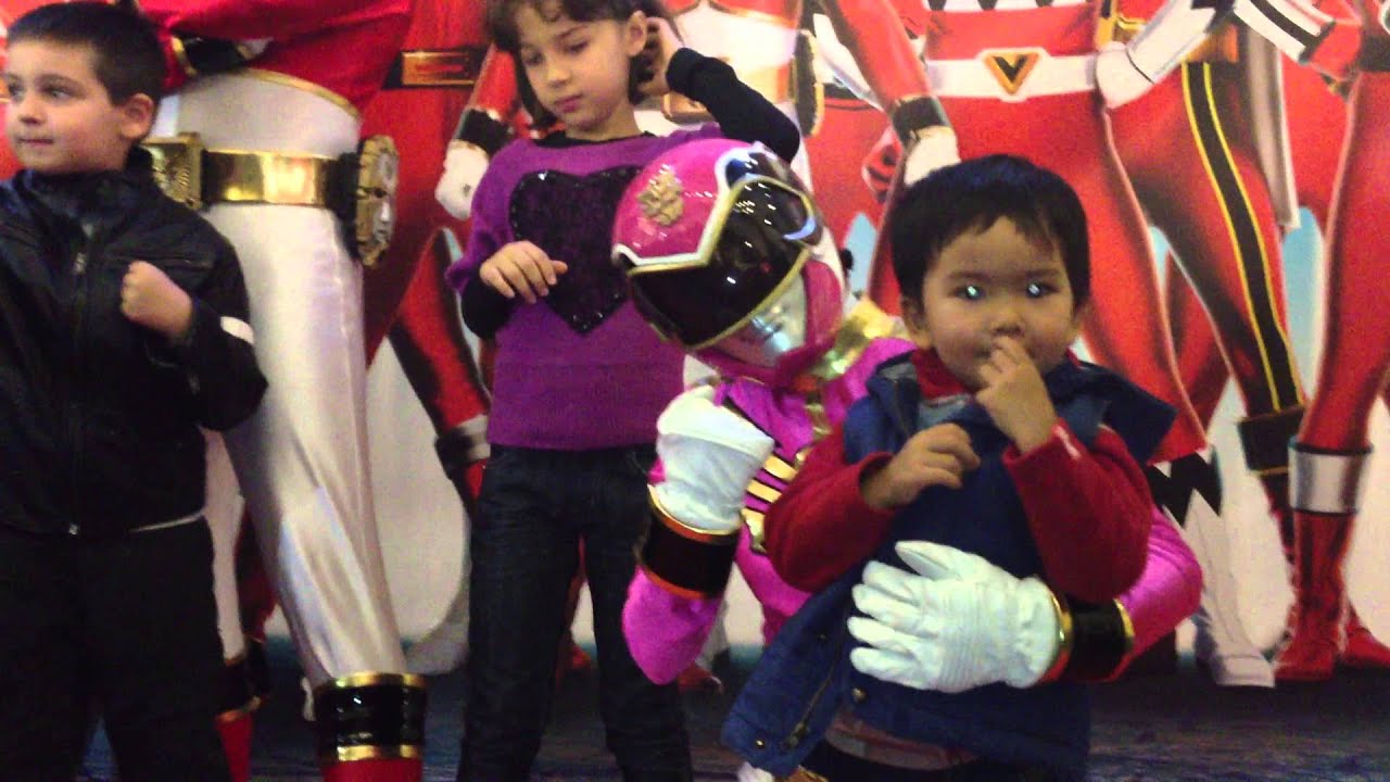 Lucas & Power Rangers - YouTube