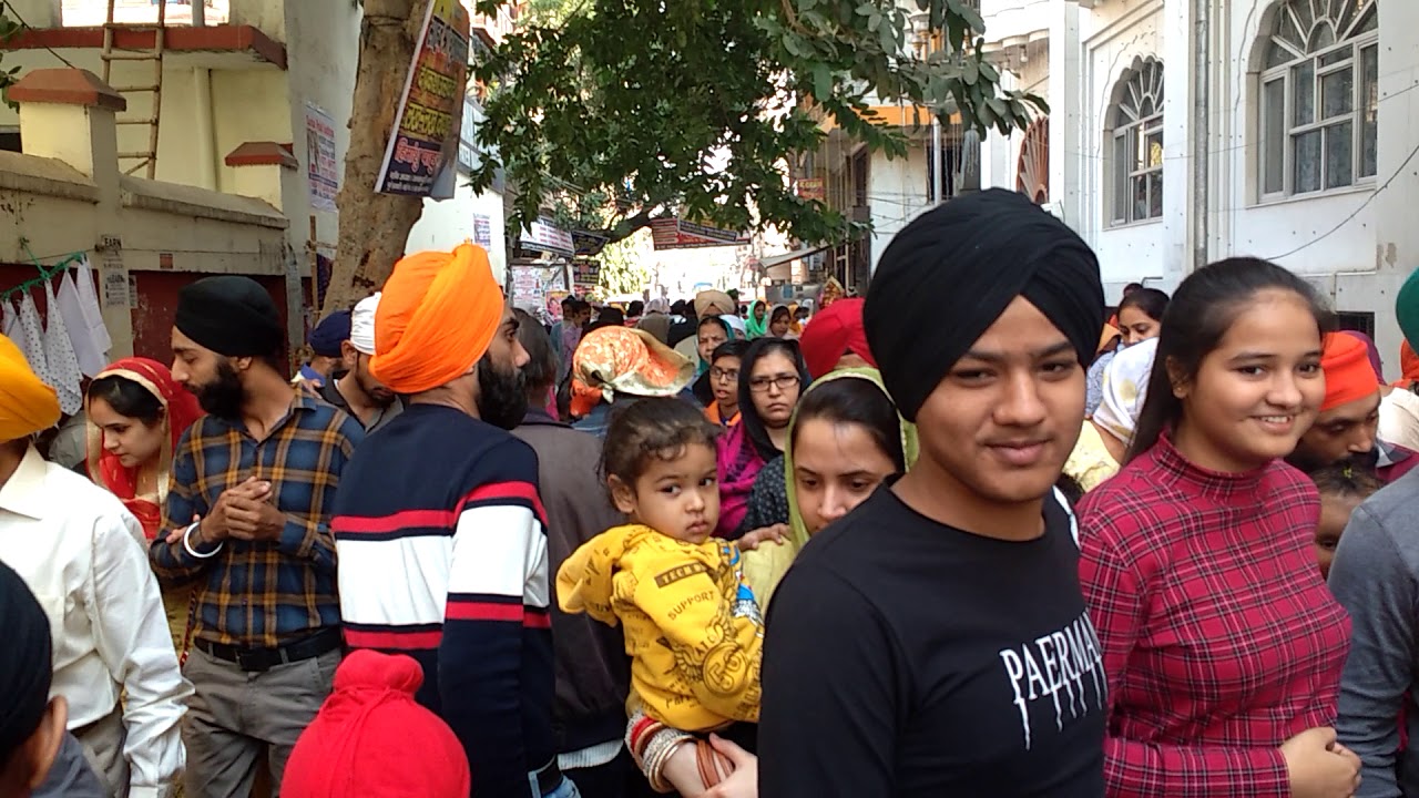 Delhi Fateh Nagar Gurudwara - YouTube