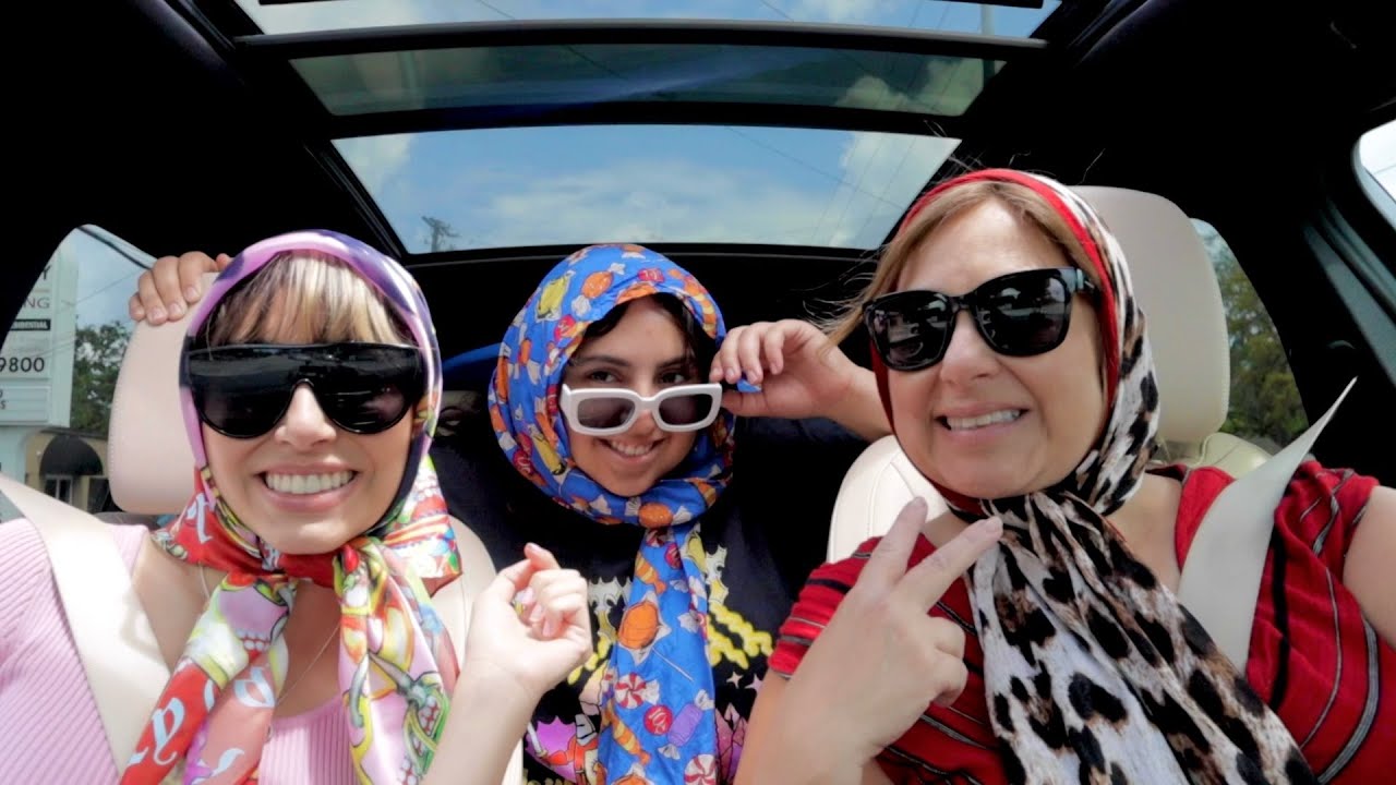 Real Day in The Life of Super Models - YouTube