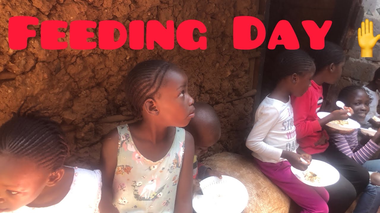 Feeding Day With Kids From Kibera #kenya #africa - YouTube