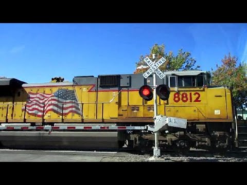UP 8812 North MNPSS Farmington MN (10-10-2020) - YouTube