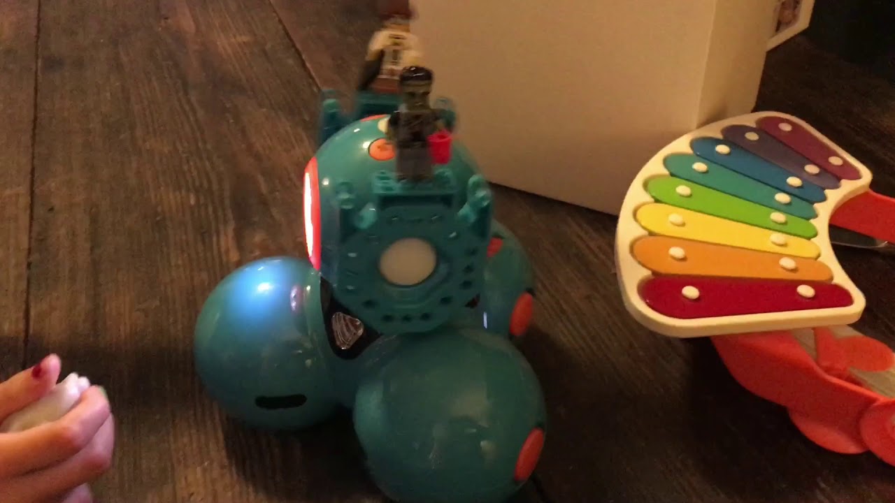 Initial Setup for Wonder Workshop Dash Robot to Work With the Wonder ...