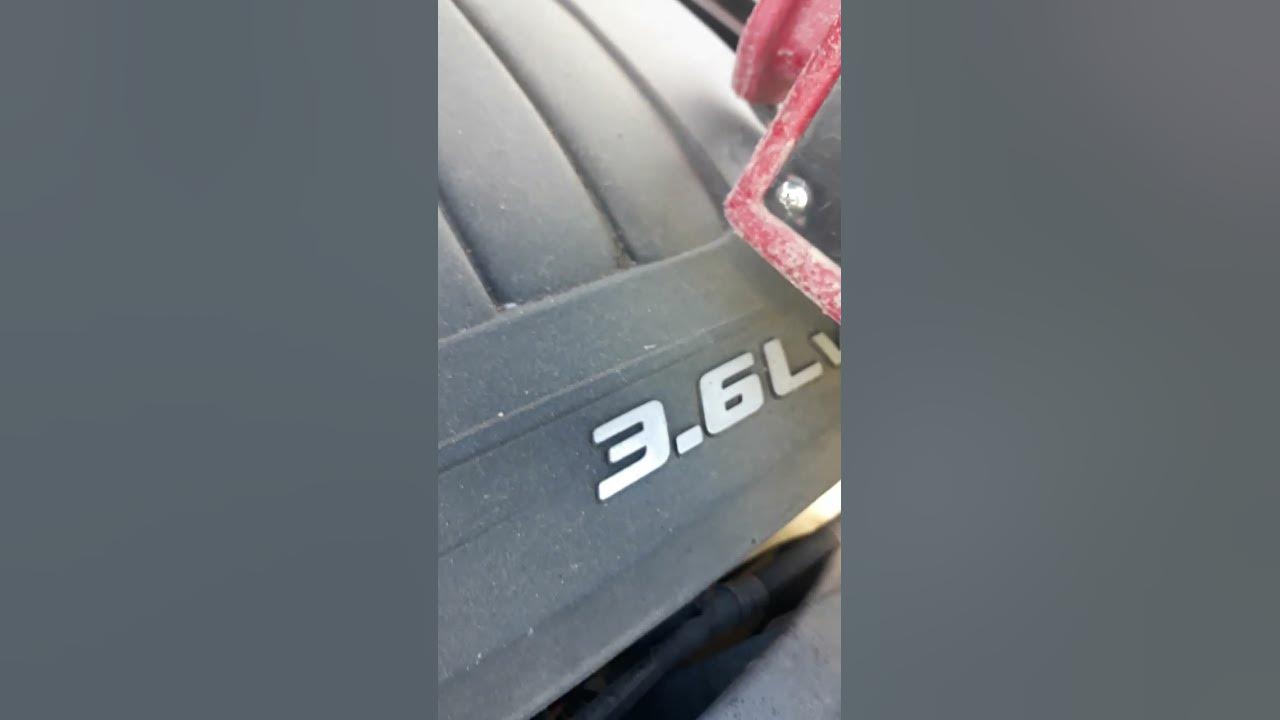 BN 1599 17 DODGE CARAVAN - YouTube