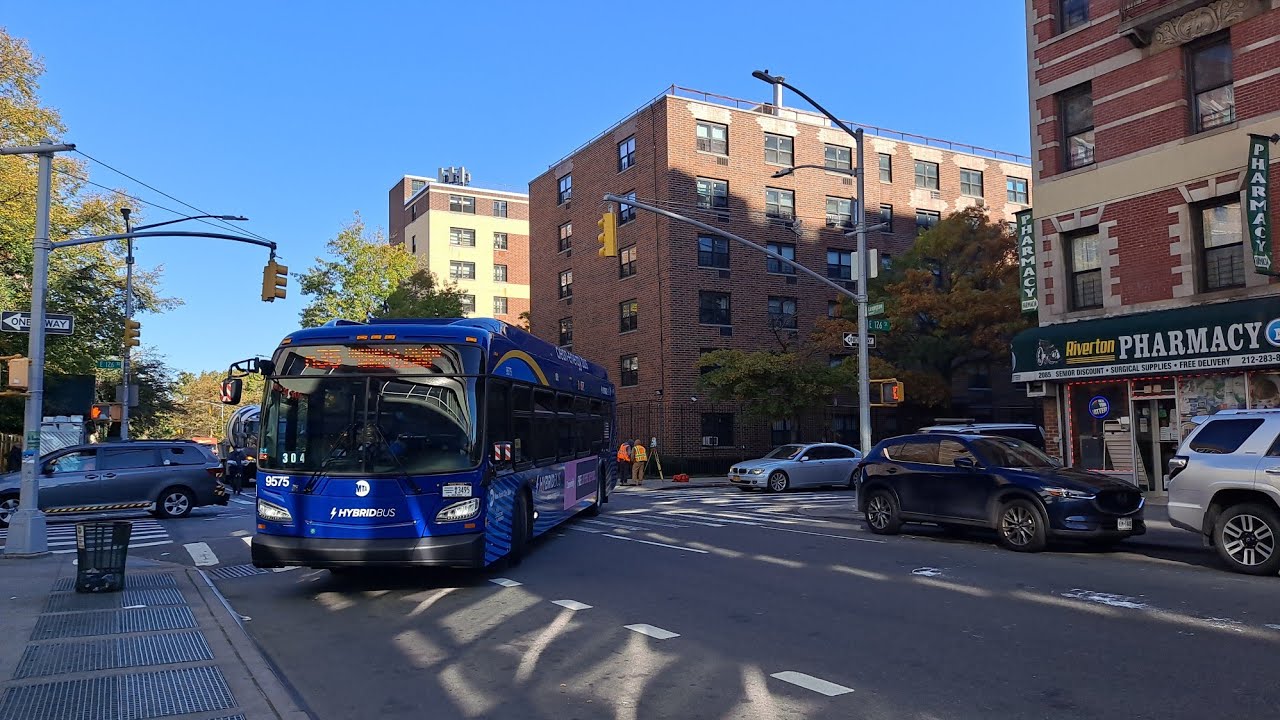 MTA NYCT Bus: 2021 New Flyer XDE40 #9575 on the M35 - YouTube