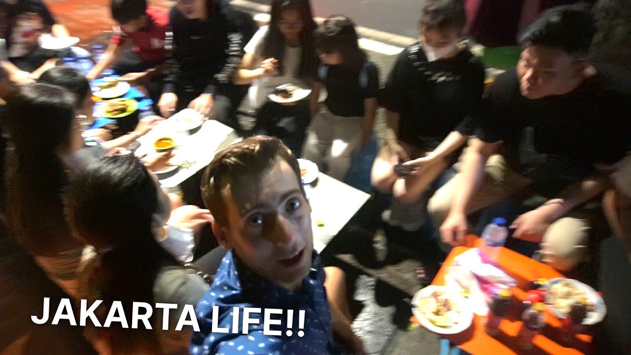 JAKARTA LIFE! Experiencing What Life Is Like In Jakarta! - YouTube