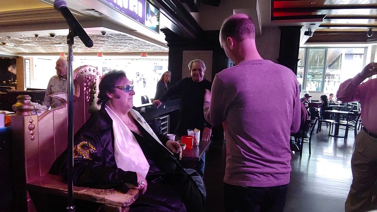 Big Elvis Pete Vallee signs the tapestry - YouTube