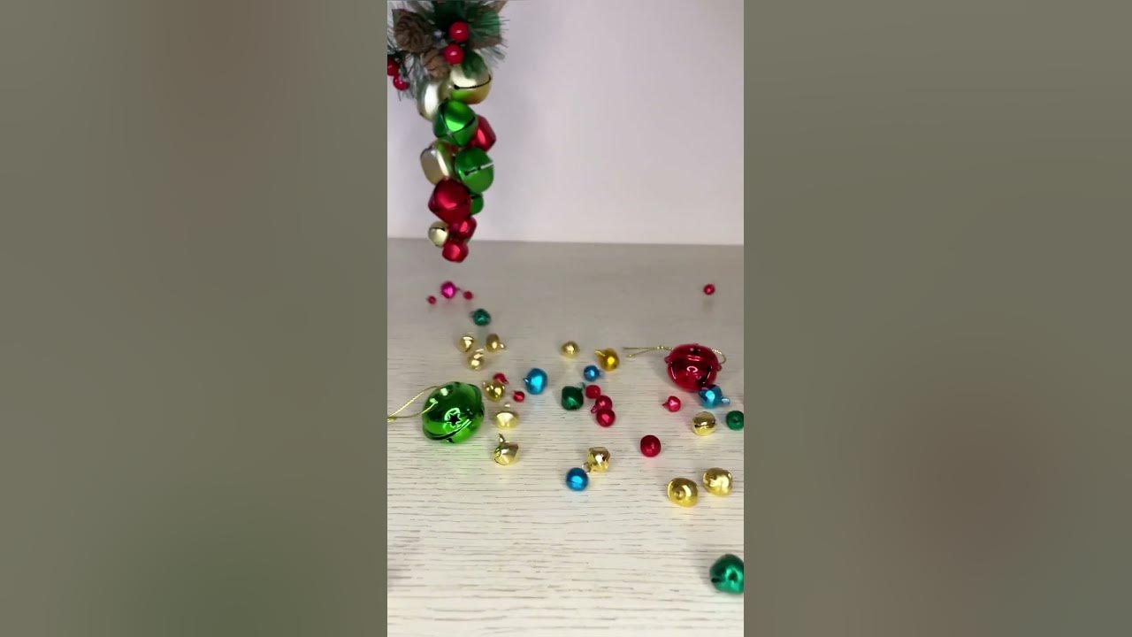 Falling Christmas Balls and Jingle Bells. Oddly Satisfying video - YouTube