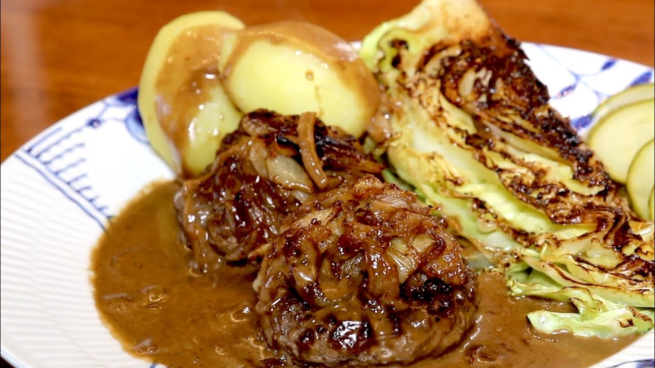 Fried Danish Hamburgers w. Caramelized Onions & Gravy - Danish ...