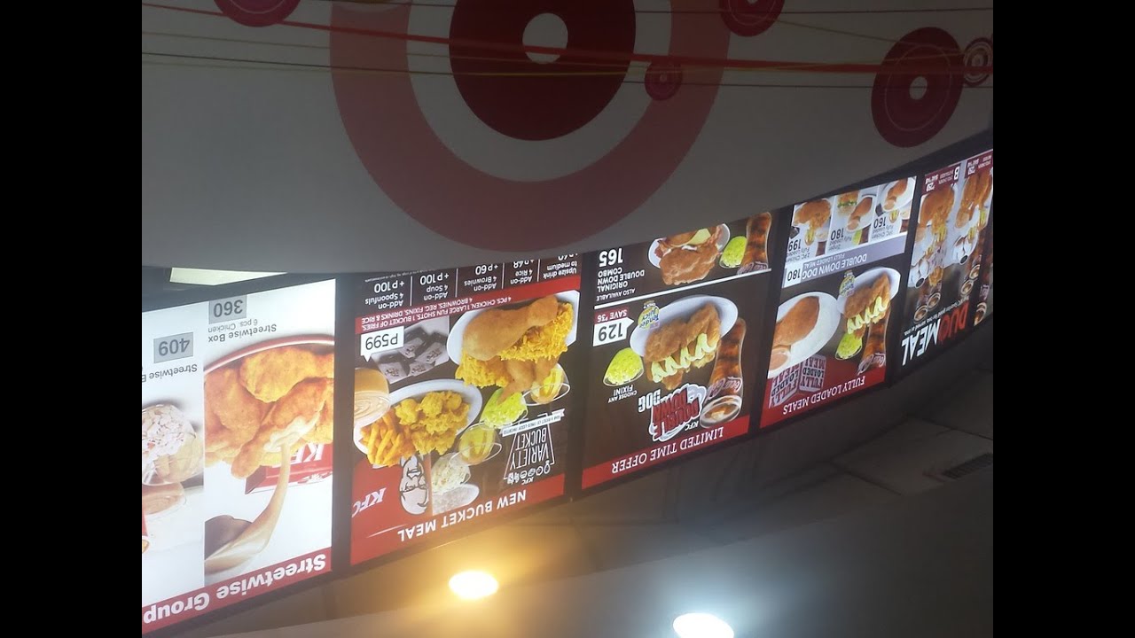 Mochi and I try the KFC Double Down Dog - YouTube