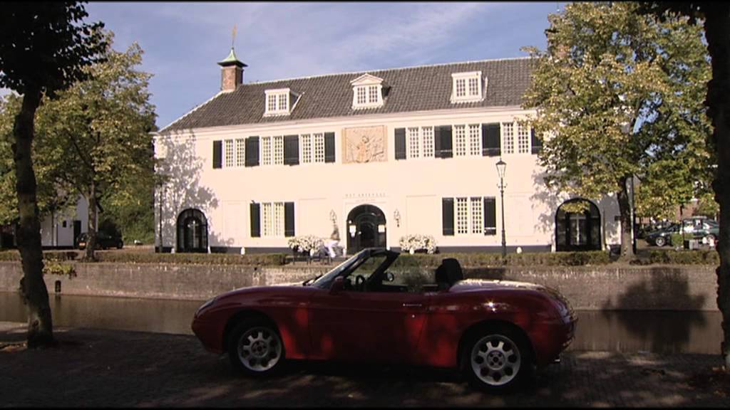 Bezoekers Centrum Naarden - YouTube