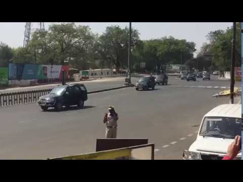 NARENDRA modi ji Range rover (Kafila)in Nagpur. 13 April - YouTube
