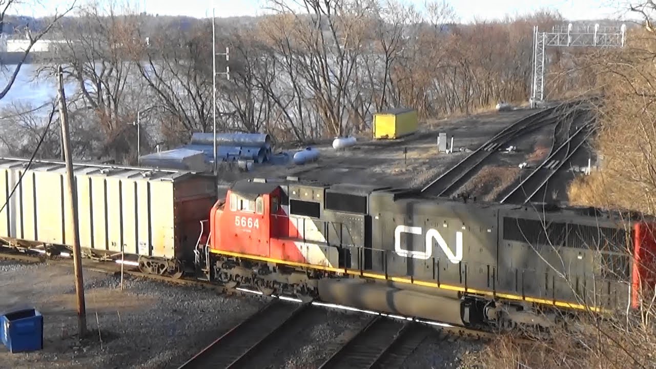 CSX 3333 (Tier 4) w/ CN Power- Ethanol Train, 3/15/18 - YouTube