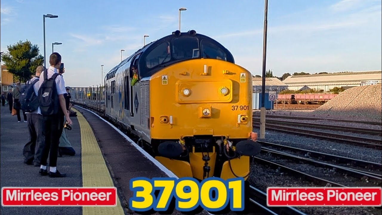 Mirlees Pioneer Returns South! - 37901 Slogs Through Eastleigh With ...