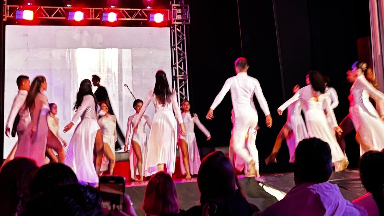 Vlog espetáculo: DIVOS E DIVAS DDD - YouTube