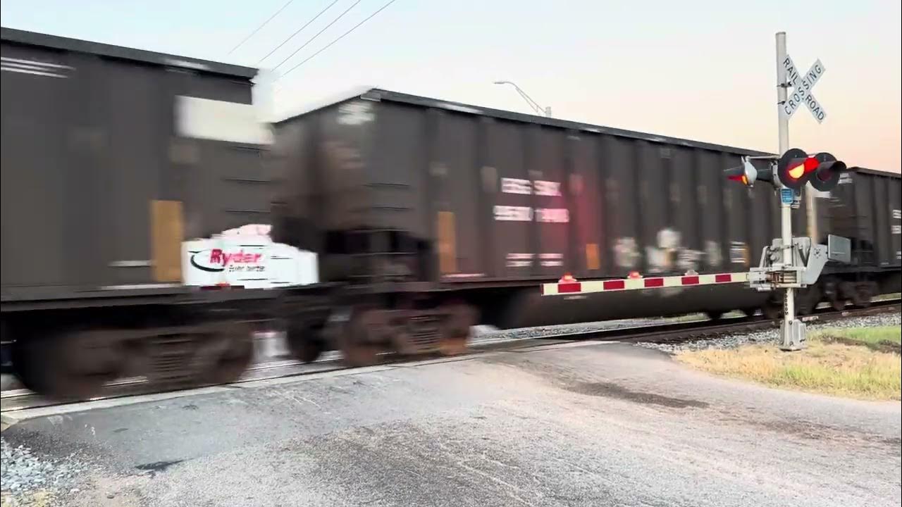 UP 9041 NB Leads Coal DPU Magnolia,Tx - YouTube