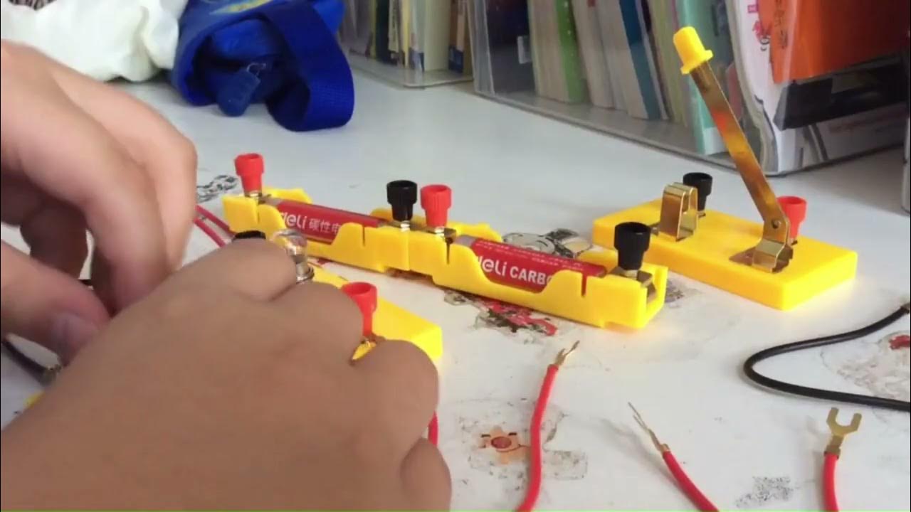 A simple parallel circuit - YouTube