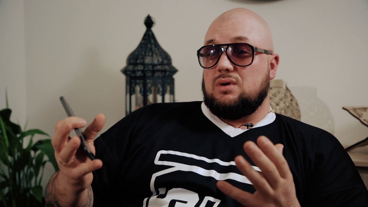 25 G, entretien avec un baroudeur - YouTube