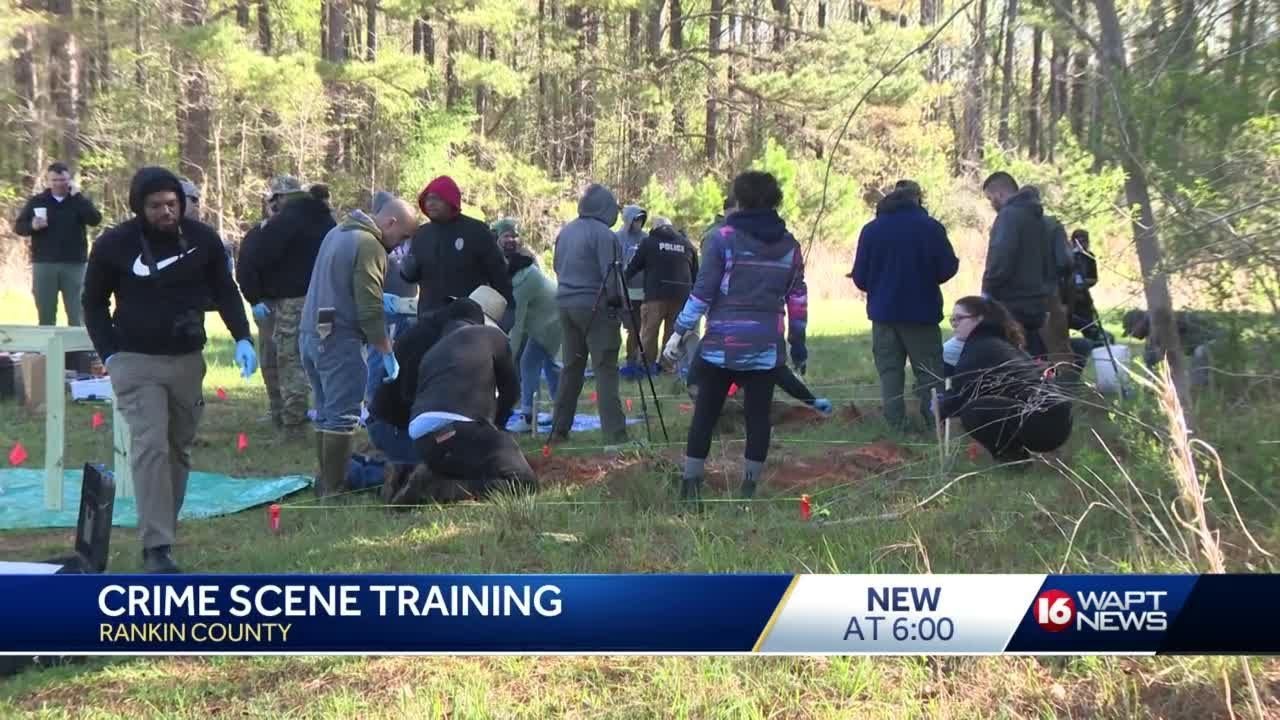 Investigators learn about crime scene forensics - YouTube
