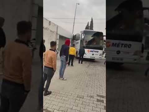 Metro Turizm Seyahat gitti iki cam  Reyhanlı otogar giriş