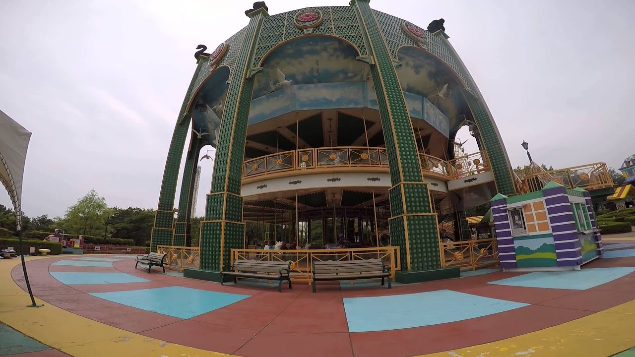 Nasu Highland Park Carousel - YouTube