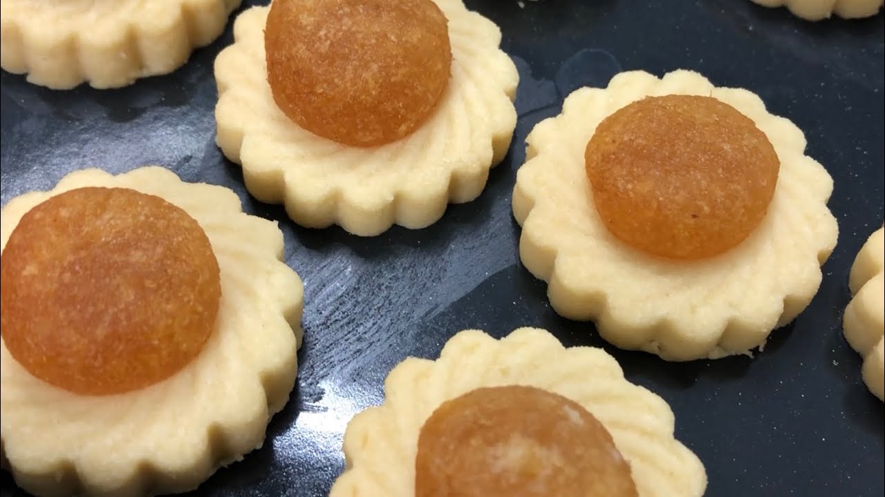 Pineapple Tarts / Kuih Tart - YouTube